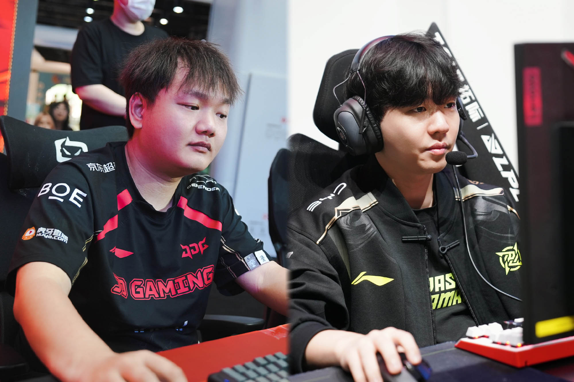 Tin đồn 2 đội tuyển nổi danh LPL đang tranh giành chữ ký của Doinb