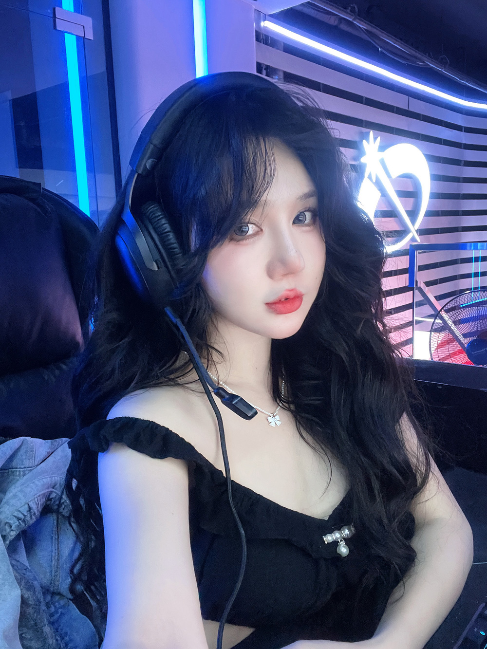 Thiên Thy Saint: “Mình hy vọng có thể mang hình ảnh một OEG Stadium chuyên nghiệp, thân thiện và ...