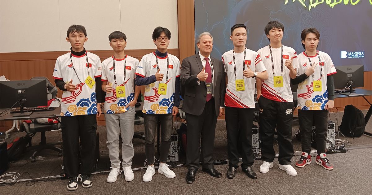 OEG phối hợp cùng VIRESA và IESF gửi sinh viên có thành tích cao bộ môn ...