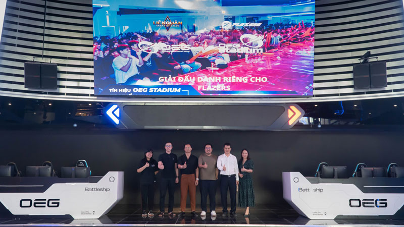 CEO Team Flash ghé thăm OEG Stadium, trao đổi về những cơ hội hợp tác ...